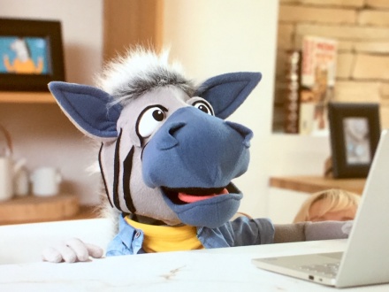 Zonky: Zonky je levnější / Saša Rašilov | Národní galerie reklamy